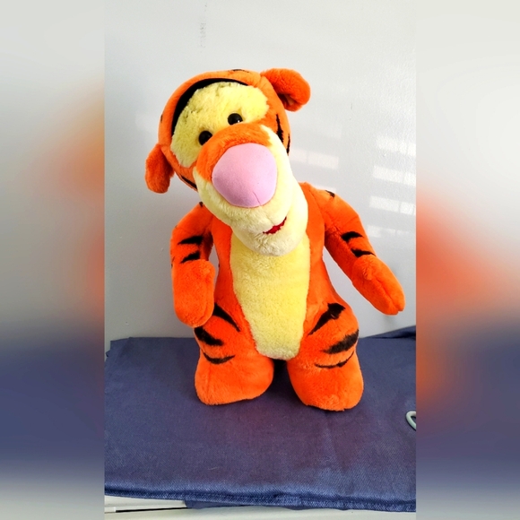 Toys | Mattel Tigger Jumbo Plush 21 Standing Winnie Pooh Stuffed Animal ...